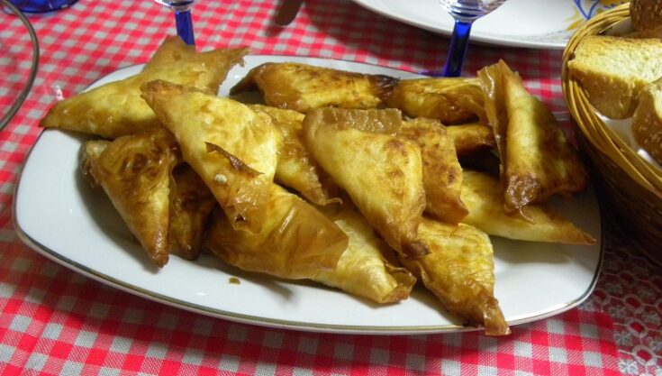 Τυροπιτάκια - Κοπιάστε .. στην Κουζίνα μου